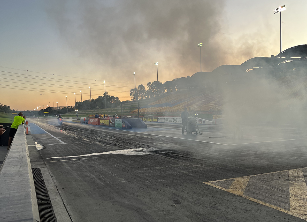 Sydney Dragway Bike Nights - Elliott Motorcycles